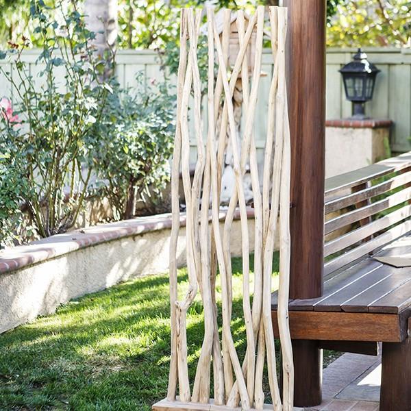 Twig Divider / Screen | MapleNest
